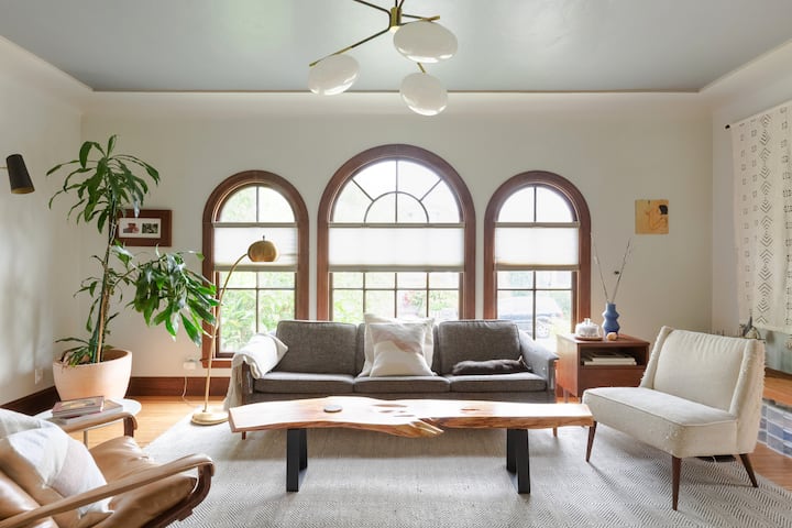 Modern Family Home With Cats To Cuddle - 오클랜드