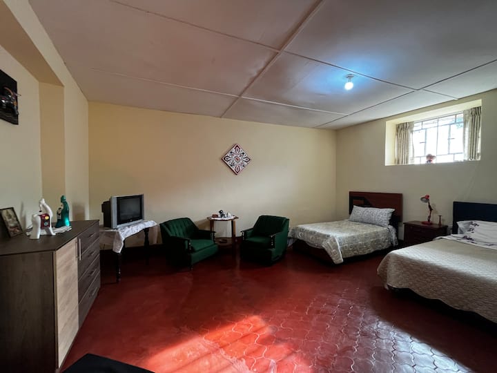 Habitación Privada En Casona Colonial - Ayacucho