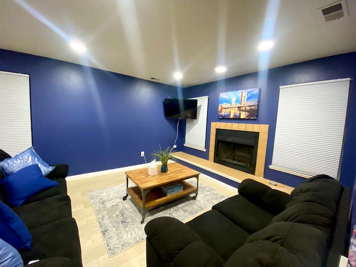 Quiet , 2bd/2 Bath Condo, Close To Everything! - Sacramento, CA