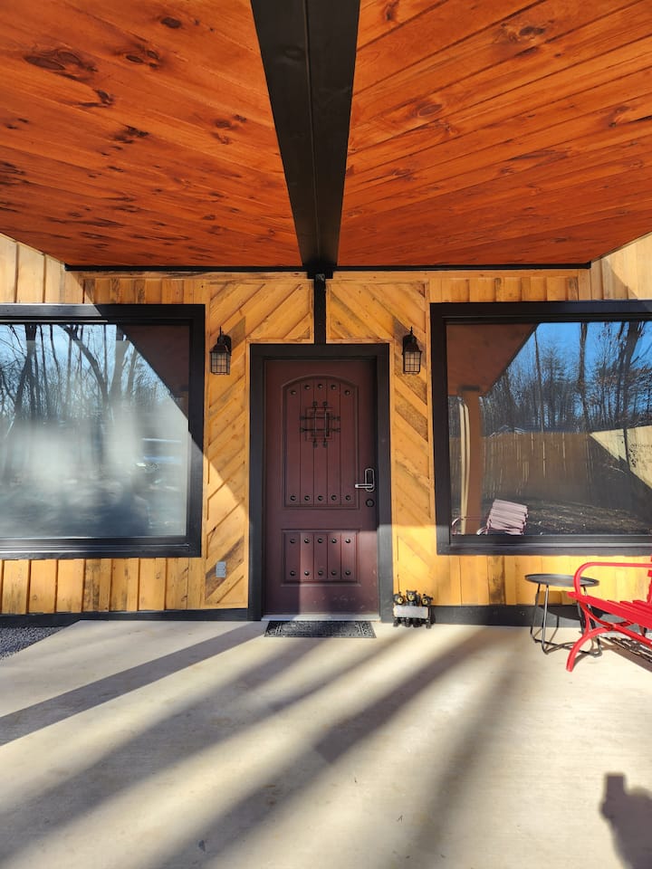 Red Room Cabin ~ "The Fortress" Adult playhouse! - Cabins for Rent in ...