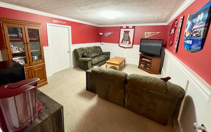 Private & Roomy - Great Location - 1 Bdrm/bath/den - Lynchburg, VA