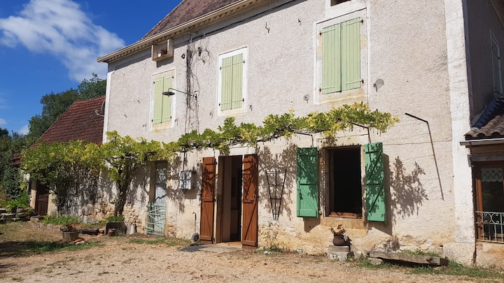 Maison Familiale à La Campagne - Saint-Cirq-Lapopie