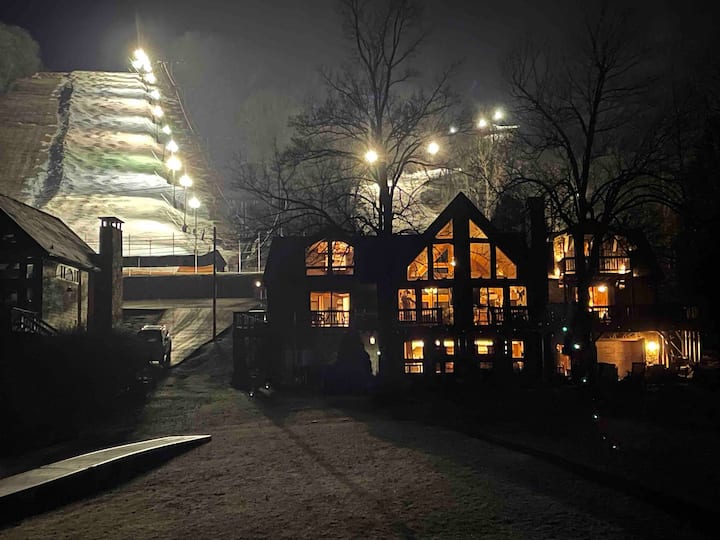 Lakefront Luxury Home Voted # 1 - Deep Creek Lake, MD