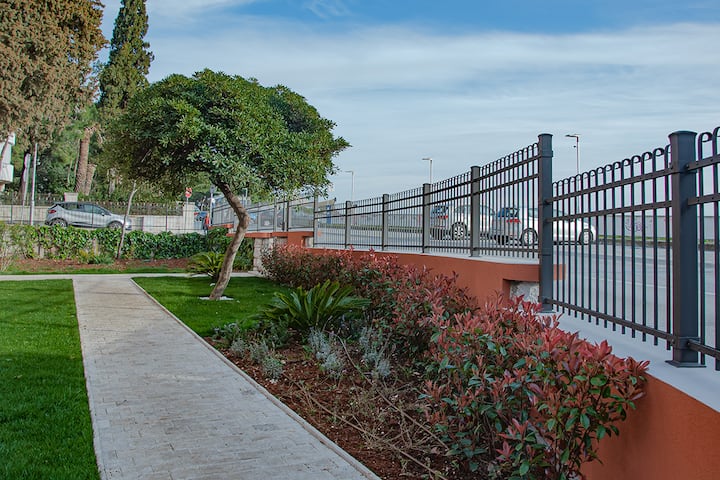 Walk To The Bačvice Beach 1 - Studio For 3 - Split