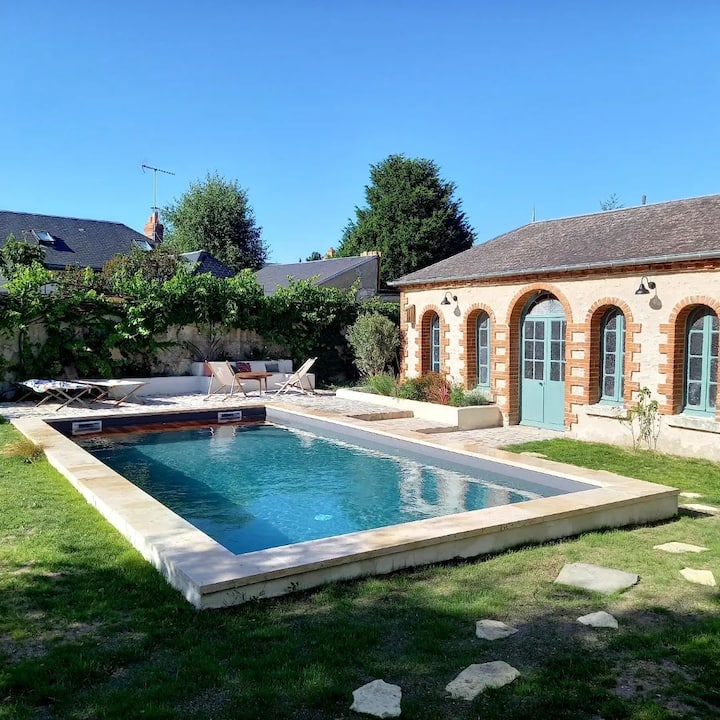 Studio Proche Loire
Avec Piscine Privative 1h/jour - Loiret