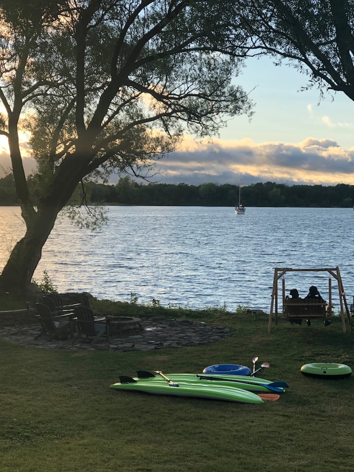 Sunrisesunsetpeace - Belleville, Canada