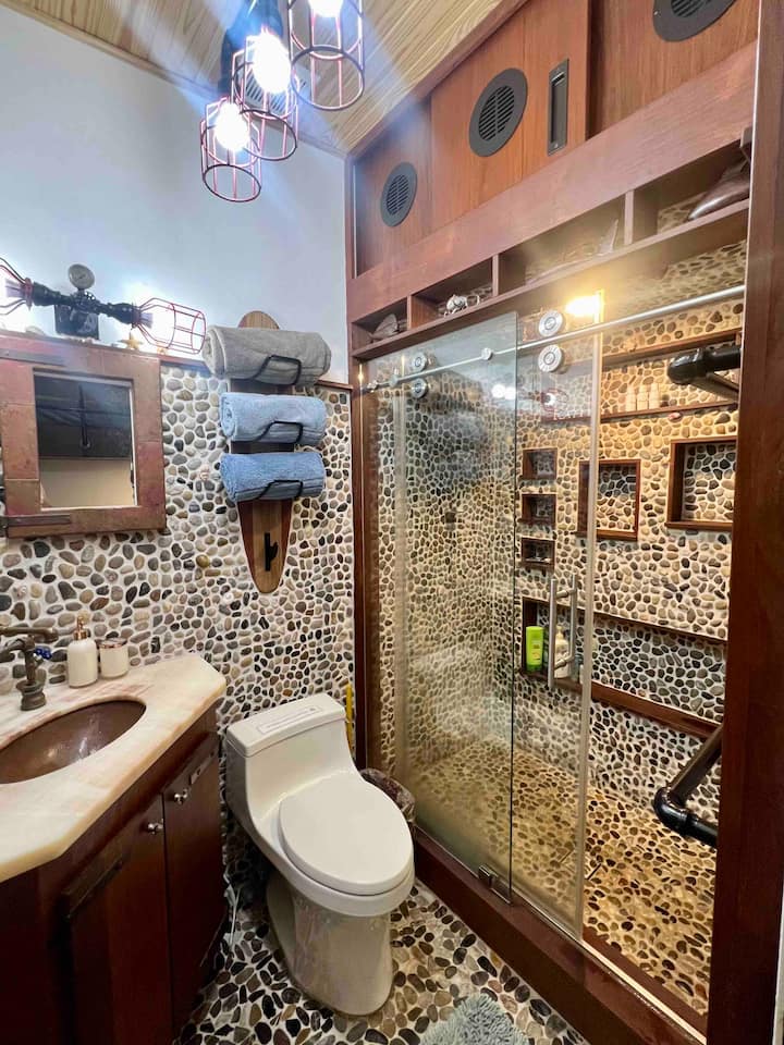 Cocoa Beach Dream Condo - Cocoa Beach, FL