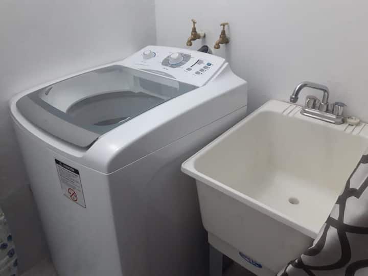 New Studio Near Us Embassy-2min Drive - Kingston