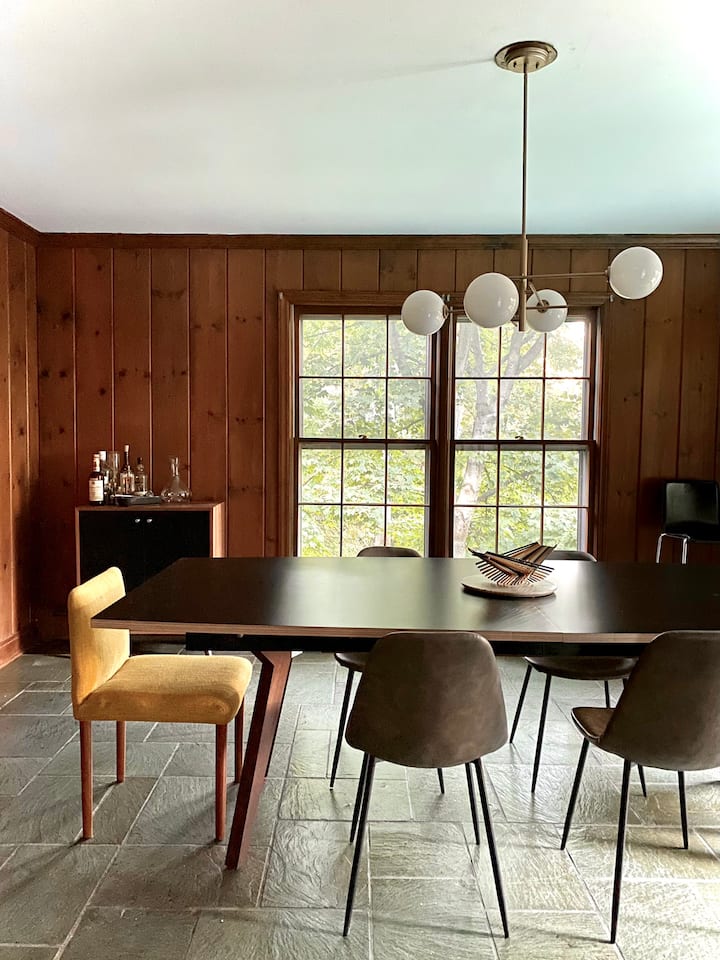 Monthly Rental: Ridgetop Wooded Retreat - Poughkeepsie, NY