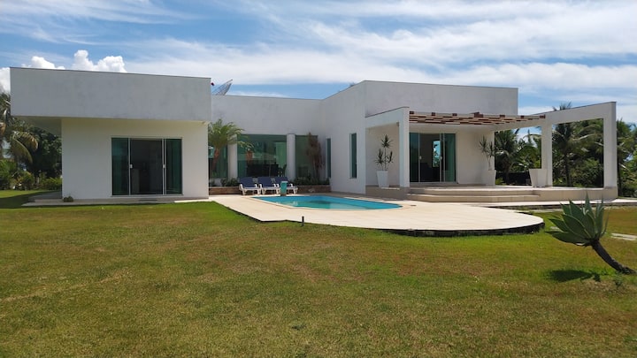 Casa Com Piscina - Guarapari