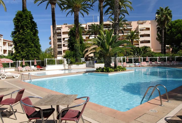Charming 1 Bedroom Flat - Golfe-Juan