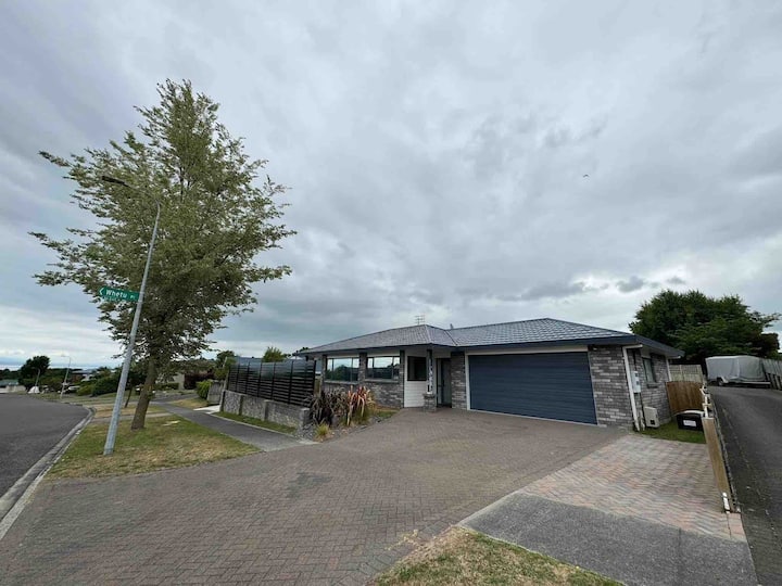 Tranquil Taupo Living - Taupo