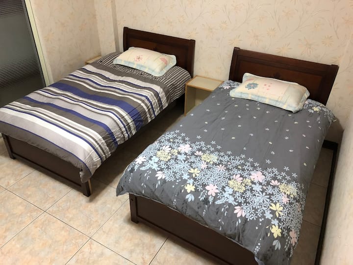 Near Taoyuan Station (Room#5a) - 樹林區