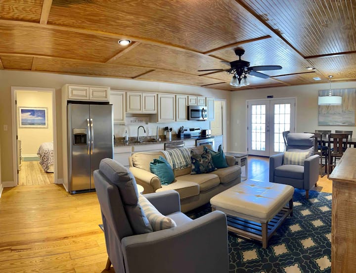 Garden City Beach Pier Penthouse - Garden City, SC