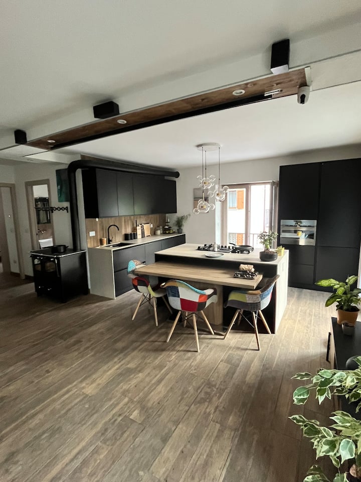 Luce Private Deluxe Apartment Near The Station - Aprica