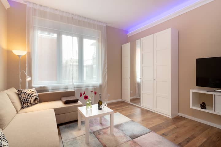 Nice And Cozy Apartment Next To The Parliament - Budapest