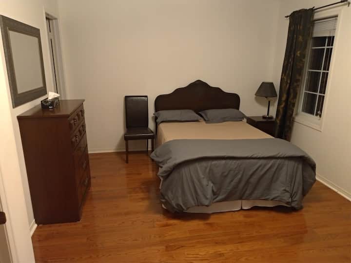 Condo Townhouse Close To Yyz - 密西沙加