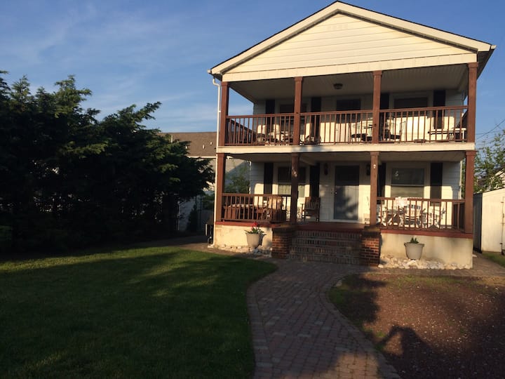 Winter Rental $1300/mo 10/15-5/15 - Asbury Park, NJ