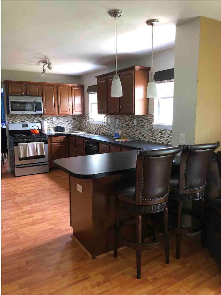 Cozy Manor Private Room 3 - Dover, DE