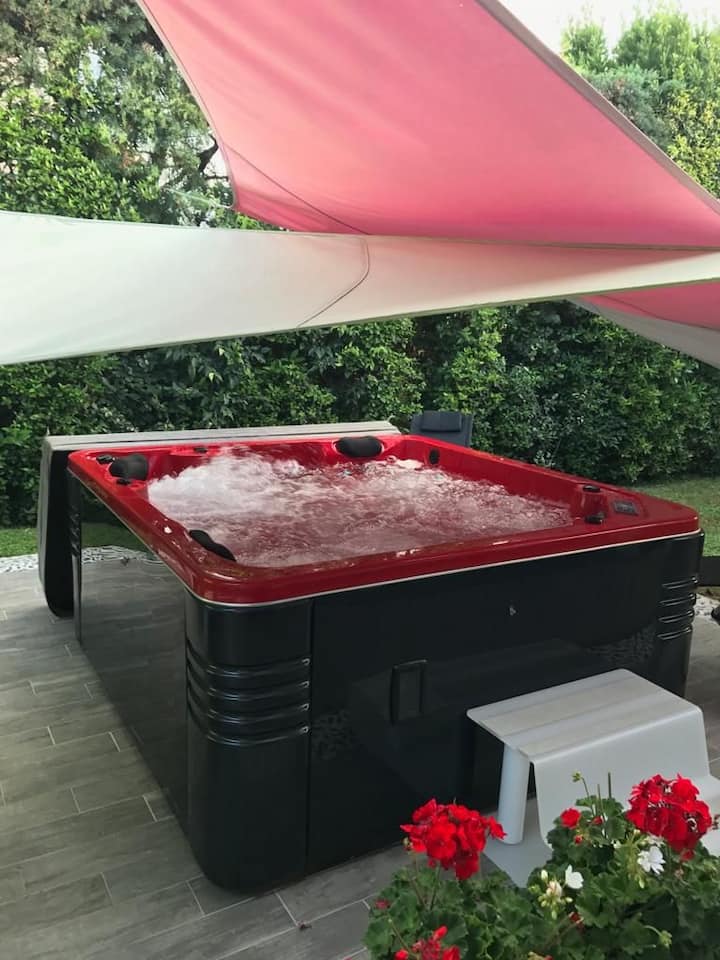 Maison De Charme Avec Jardin Et Jacuzzi Privé - Bagnols-sur-Cèze