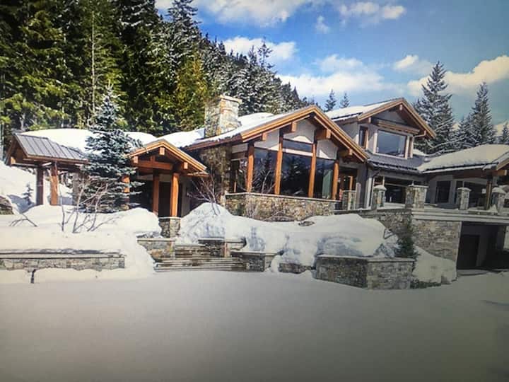 Beautiful Villa For Rent - Whistler