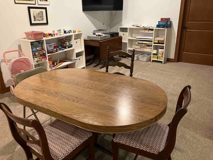The Farm, Two Queen Beds, Private Bath! - Crete, NE