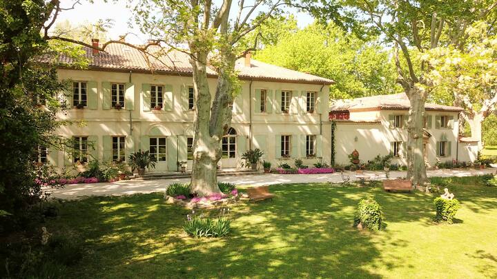 Domaine Le Taleur - Le Gîte - Sorgues