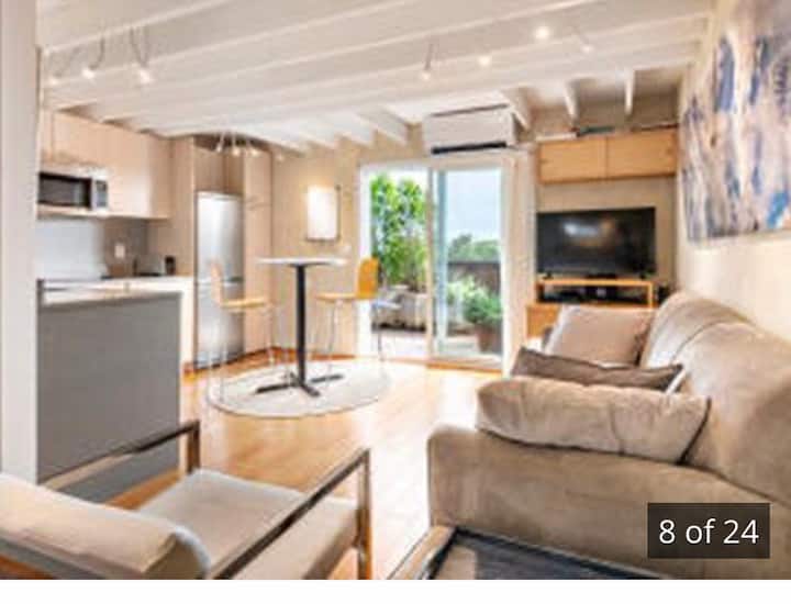 Designer Studio Condo With Peeks Of Cape Cod Bay. - Cape Cod, MA