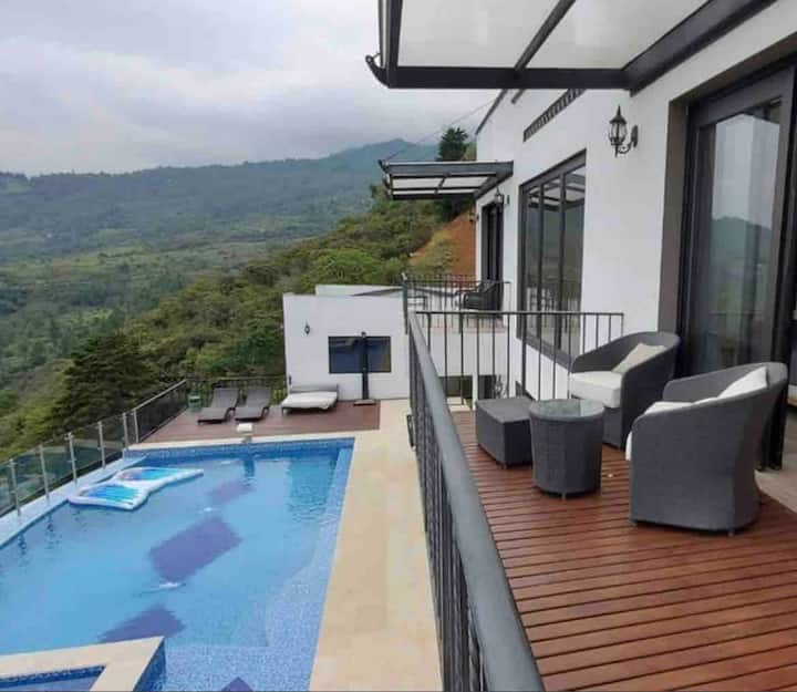Luxury Villa 3 Diamantes Close To Medellin - San Pedro