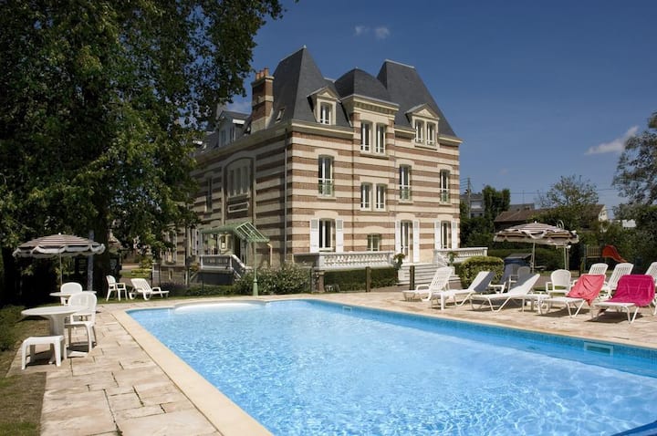 Appartement Avec Piscine,100m Centre Ville & Plage - Cabourg