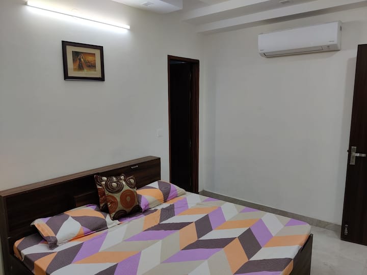 Cheerful 1-bhk Residential Home - Gurugram