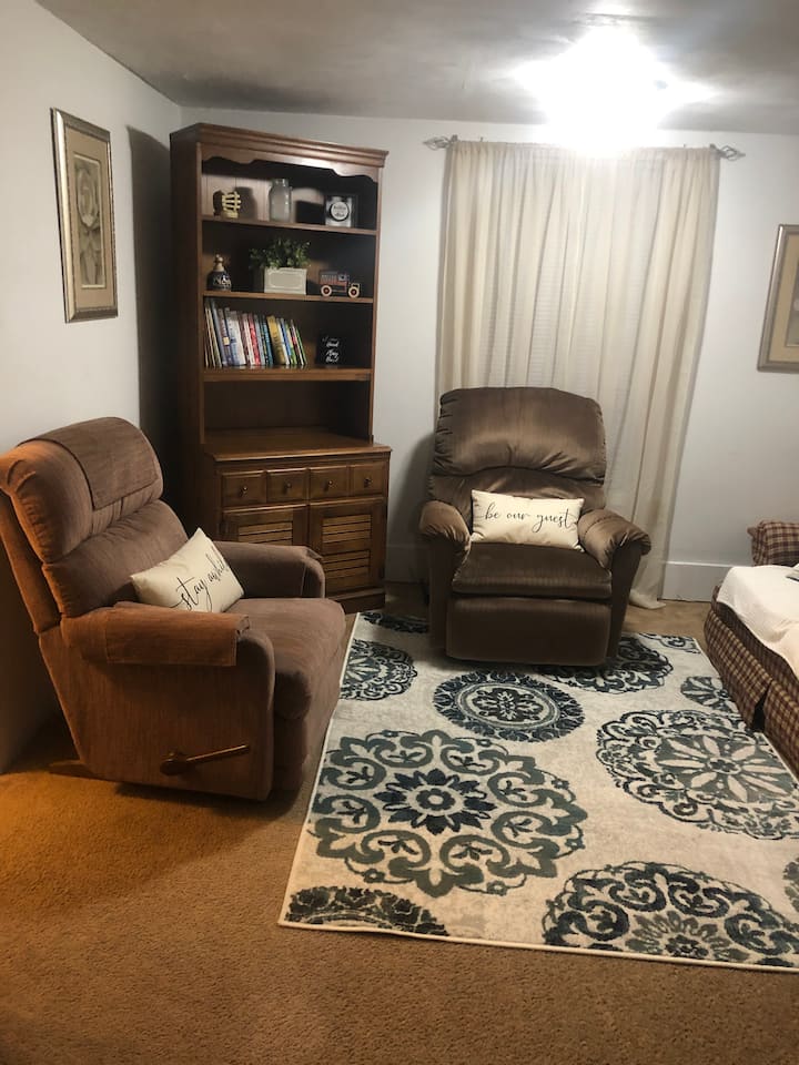 Main Street Hideaway Close To Airport Dayton /Troy - Laura, OH