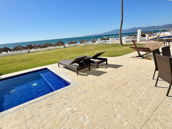 Deluxe Condo Steps From The Beach Private Jacuzzi - Nuevo Vallarta