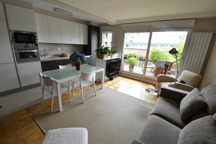 Atico Reformado A 20 Min  De La Concha Con Garaje - San Sebastián