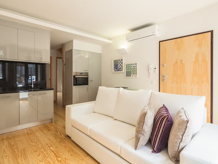 Charming 2 Bedroom With Terrace In Trindade By Guestify - Porto
