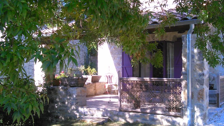 Gîte De Charme En Sud Ardèche - Gîte Genette - Berrias-et-Casteljau