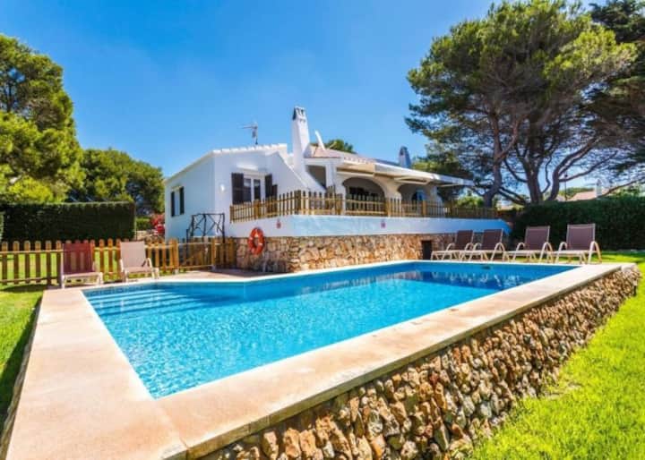 Binisamsara: Casa Menorquina Con Jardín Y Piscina - Binibeca