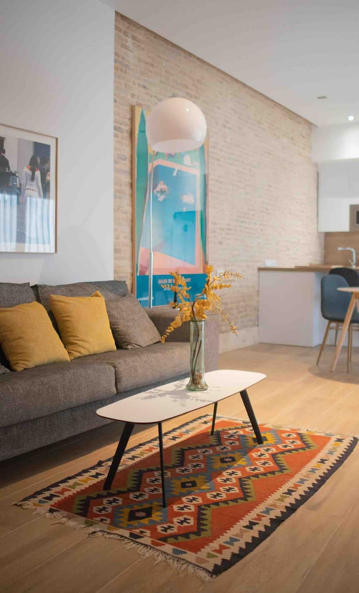 Loft In Triana, Brand New, Quiet And Independent - Camas