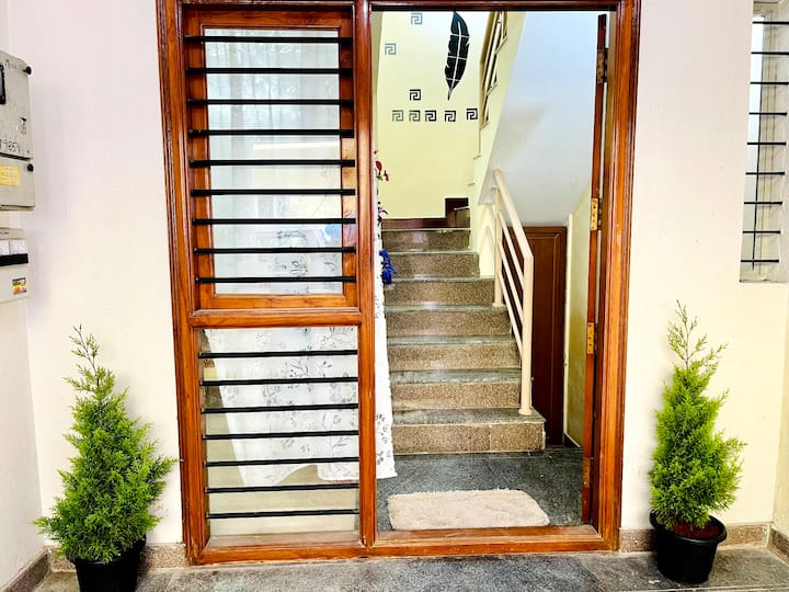 Inara -2bhk Private House With Terrace - Bangalore