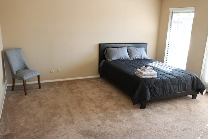 Owner's Suite Gigabit Internet, Ntl Parks, Freeway - Fresno, CA
