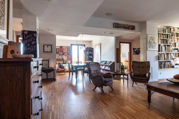 Upper In Pals Village - Pals