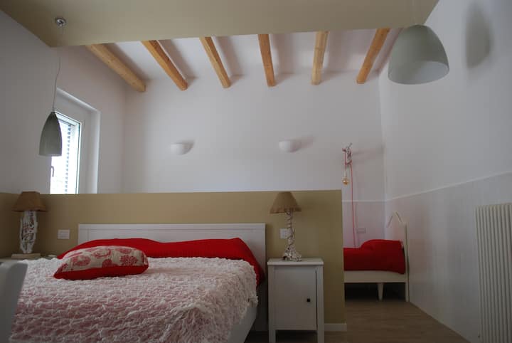 Camera Tripla  Doccia Rotonda Casa Polly - Grottammare