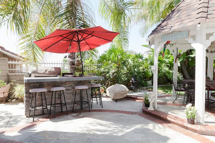 Bed And Breakfast/ Lovely Room With Forest Decor - Diamond Bar, CA