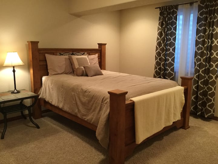 Clean, Comfortable And Cozy - Laramie, WY