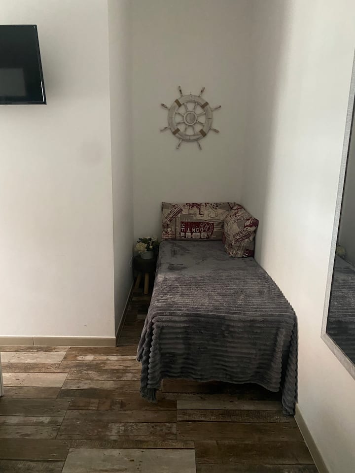 B&b A 26 Passi Damare (Alba) - Civitanova Marche