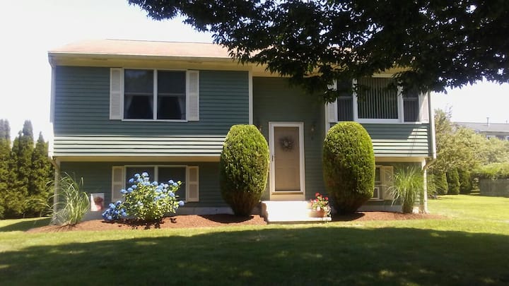 The Golden Dream Suite. - Barrington, RI