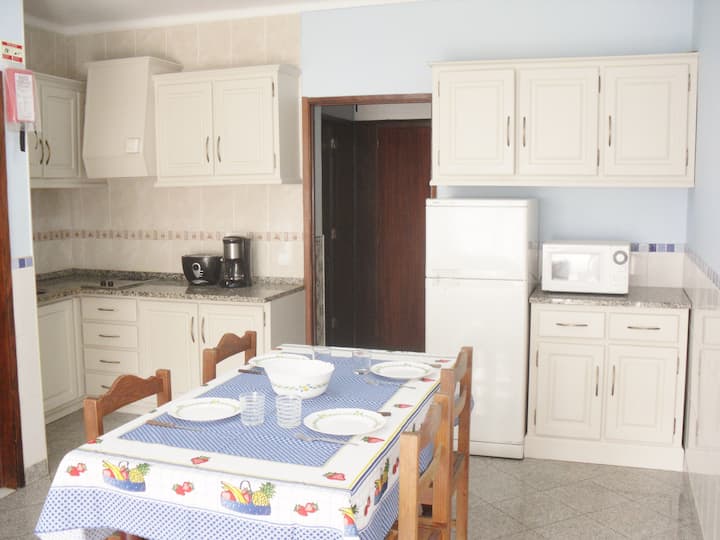 F2 (4c) Centre Clim Wifi Garage - Albufeira