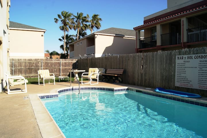 Mys6 Luxurious Condo 3 Minute Walk To Beach Access - Port Isabel, TX