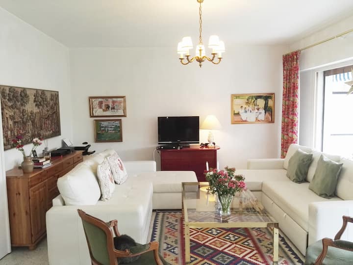 Bel Appartement à Hyeres Avec Grande Terrasse - Hyères