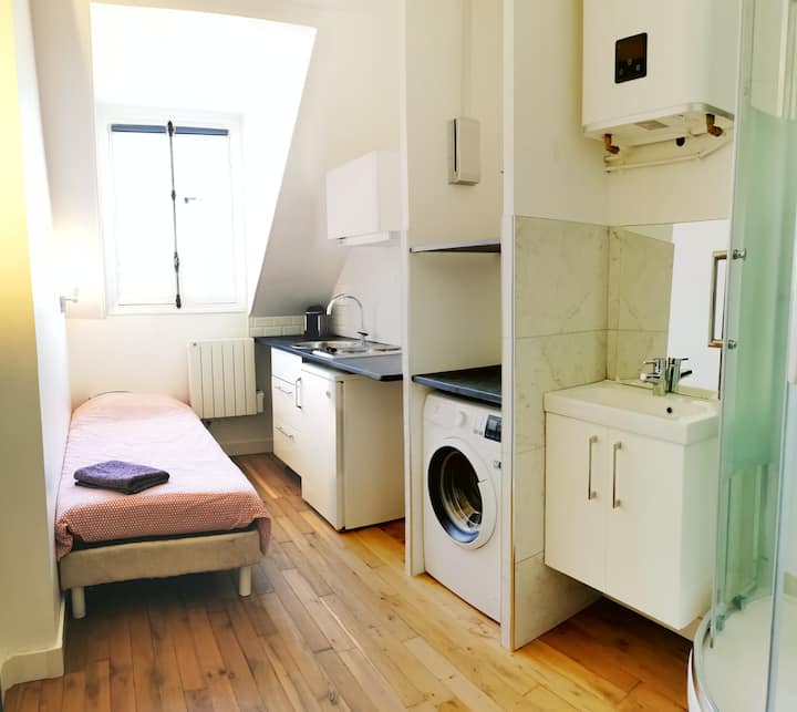 Single Room Paris Etoile - París